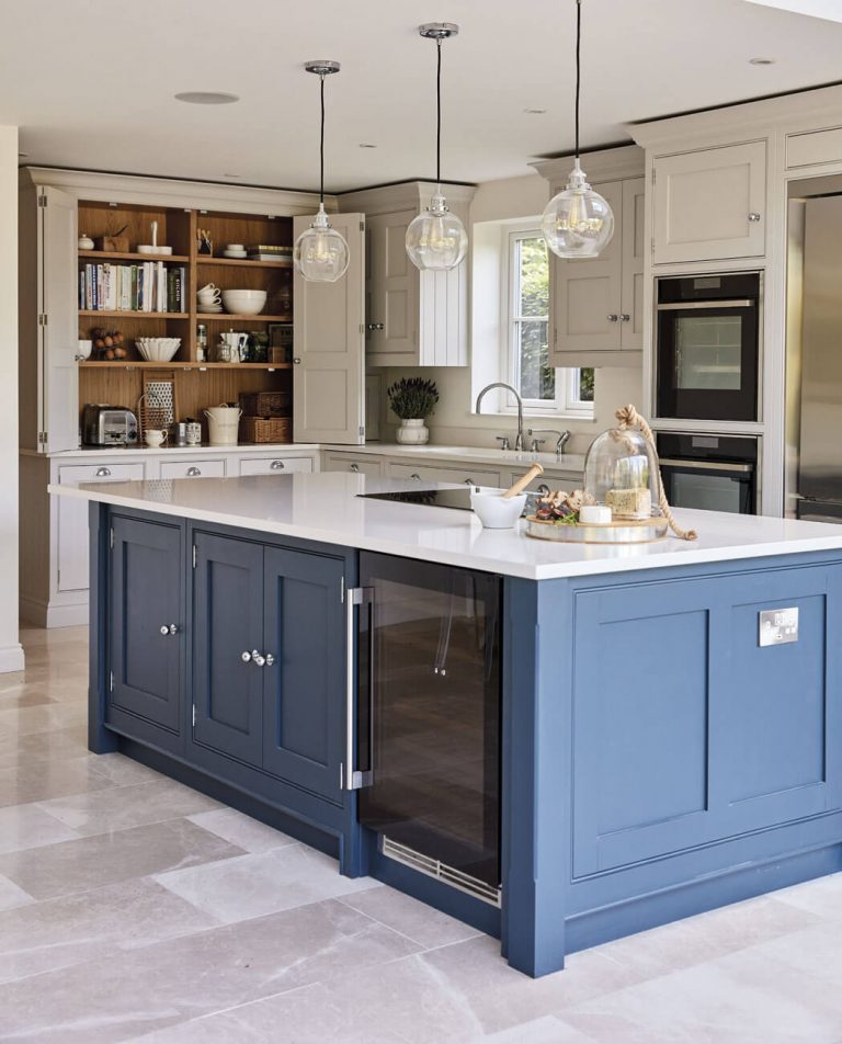 Blue Shaker Kitchen | Tom Howley