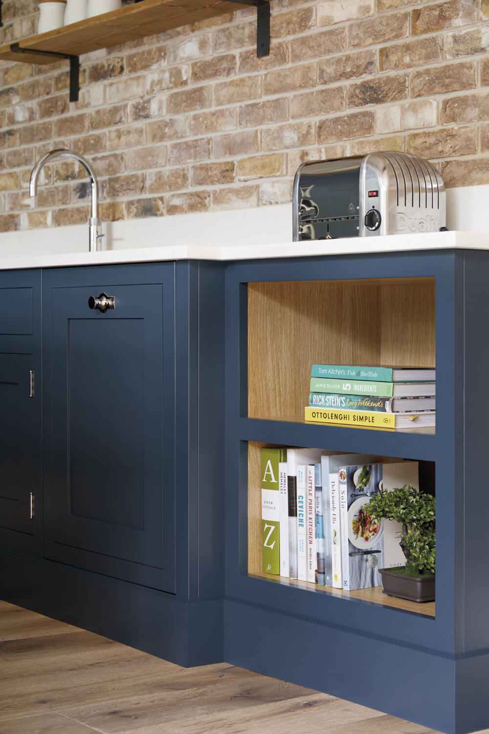 Dark Blue Shaker Kitchen | Luxury Fitted Kitchens | Tom Howley