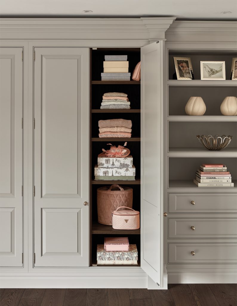Bespoke Bedroom Wardrobes | Tom Howley