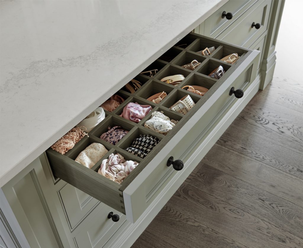 Bespoke Dressing Room | Tom Howley