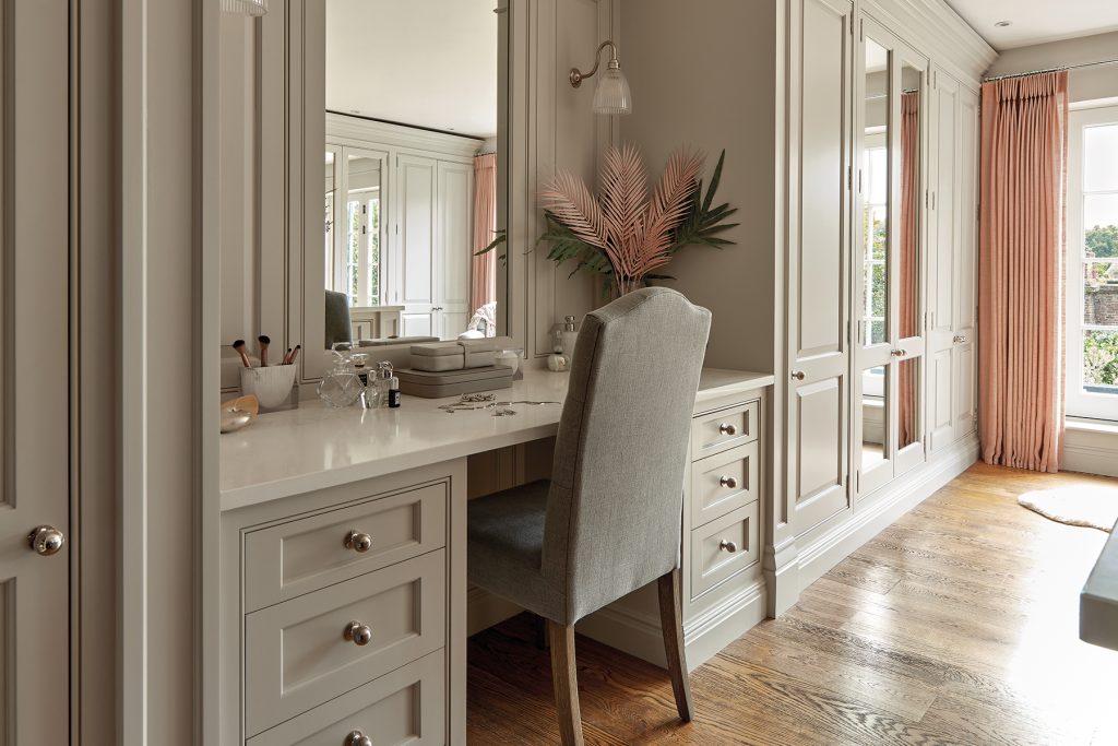 Elegant Dressing Room | Tom Howley