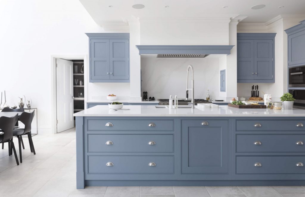 Blue Kitchen Design Inspired by Pantone’s Colour of the Year