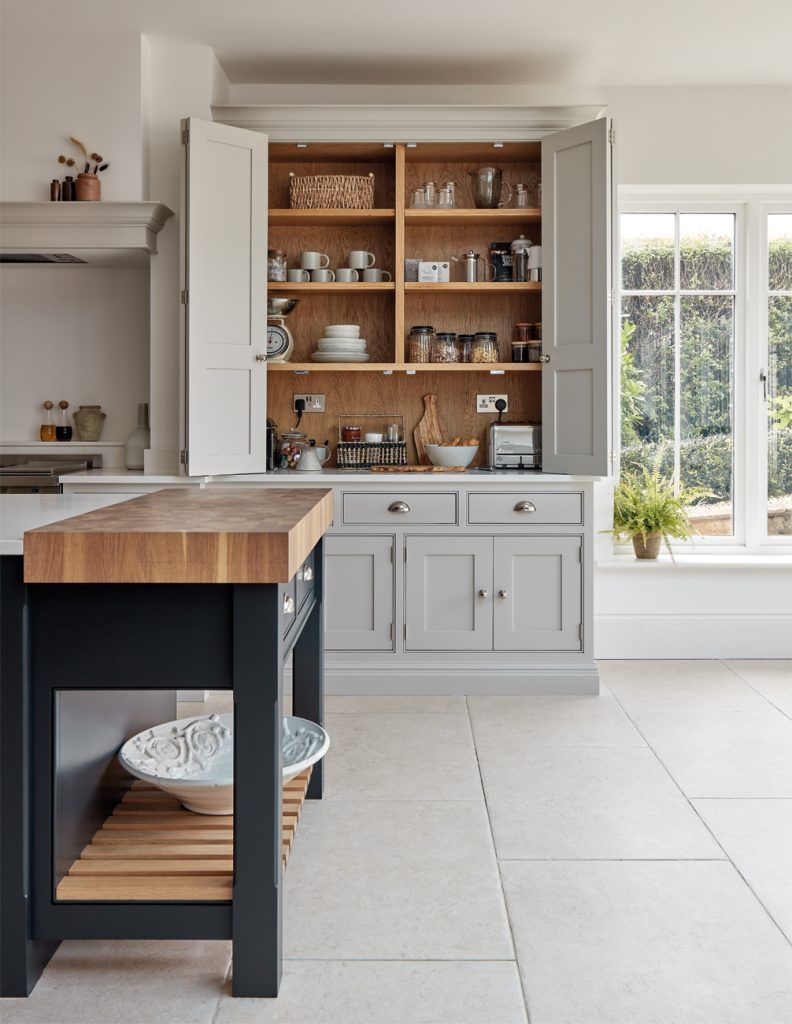 Bespoke Family Kitchen | Tom Howley