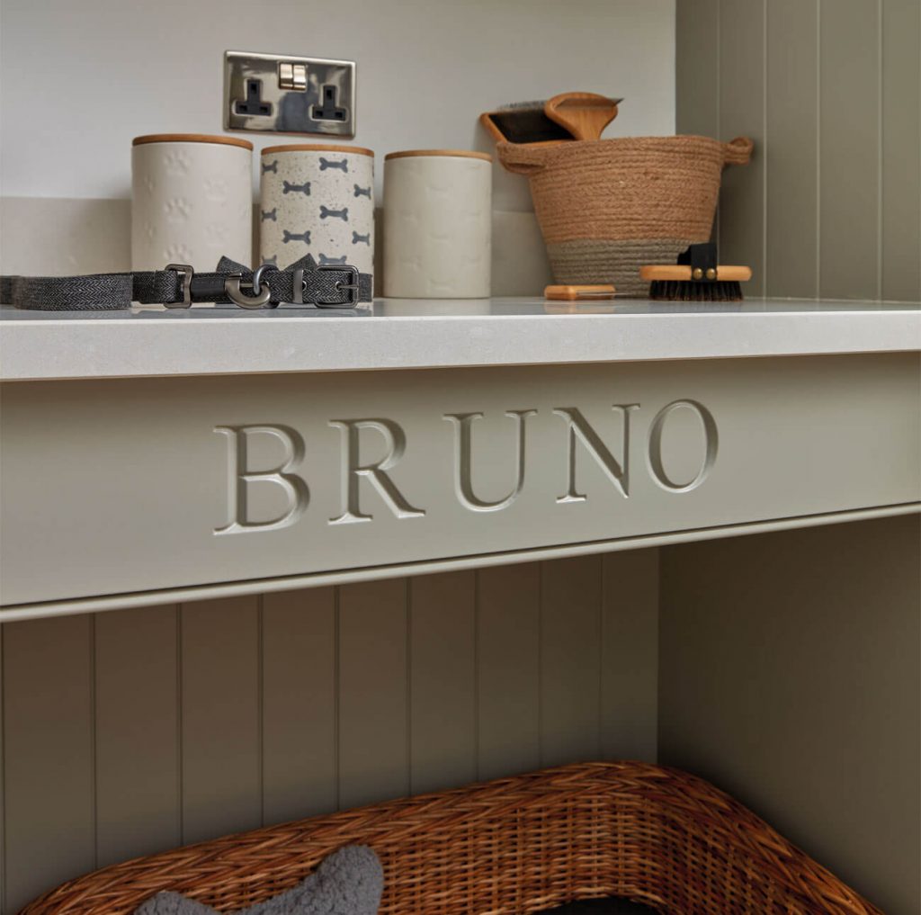 Bespoke Carving | Kitchen Personalisation | Tom Howley