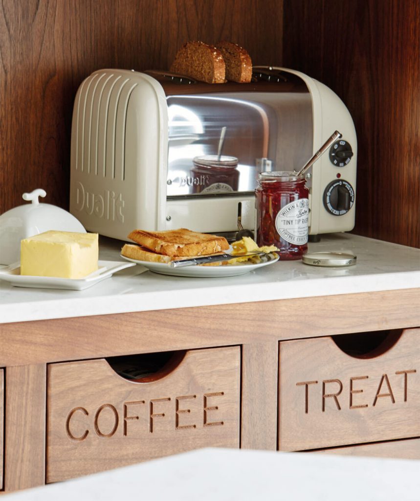 Bespoke Carving | Kitchen Personalisation | Tom Howley