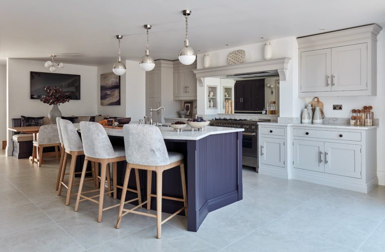 Traditional Shaker Kitchen