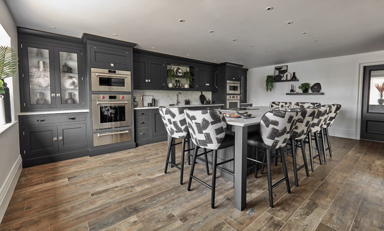 Dark Kitchen Designed for Entertaining