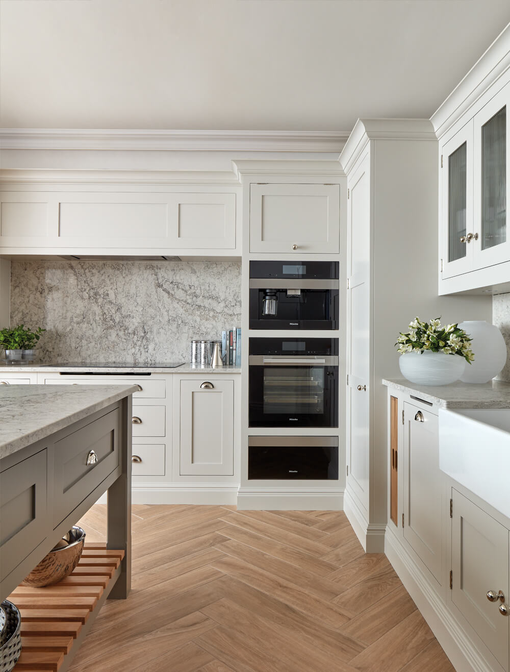 Exploring the Allure of Neutral Kitchens