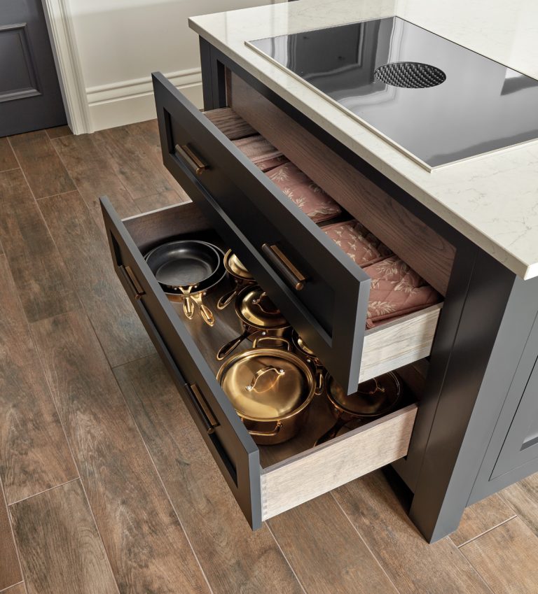 Black and Pink Kitchen | Tom Howley